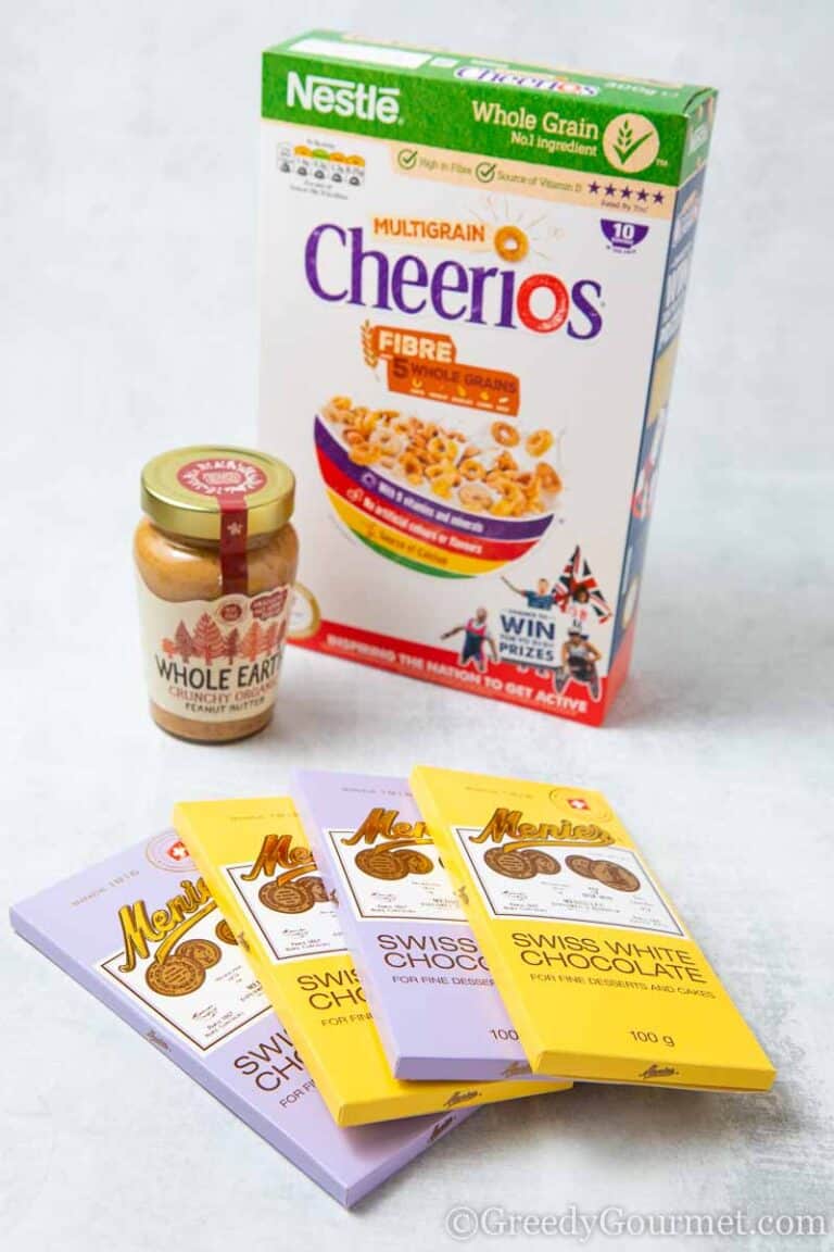 Chocolate Cheerio Baubles - Christmas Treat | Greedy Gourmet