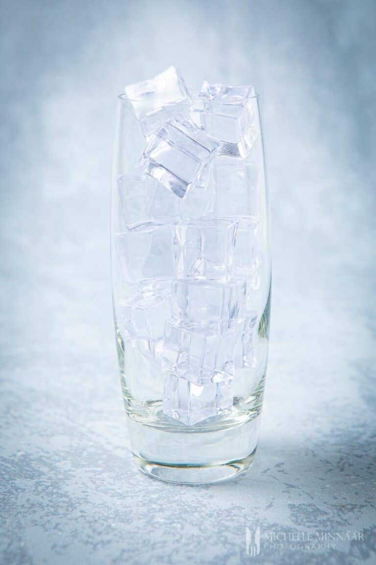 Long Vodka Cocktail - A Classic British Drink Recipe | Greedy Gourmet