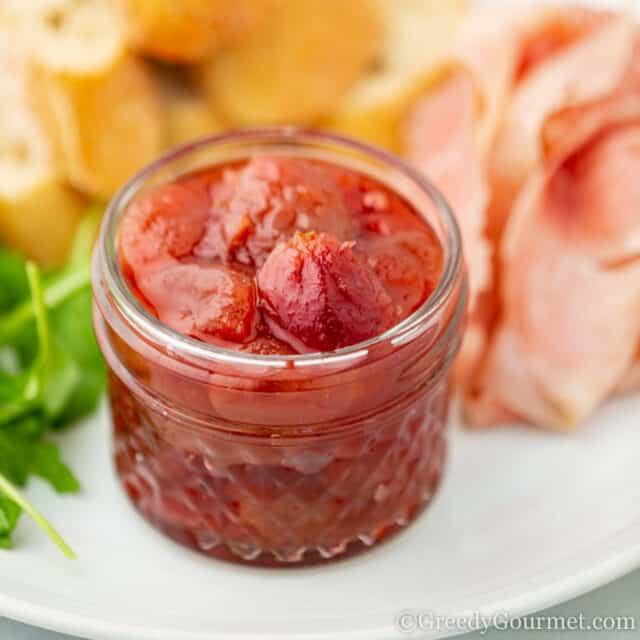 Grape Chutney - An Easy Chutney Recipe | Greedy Gourmet