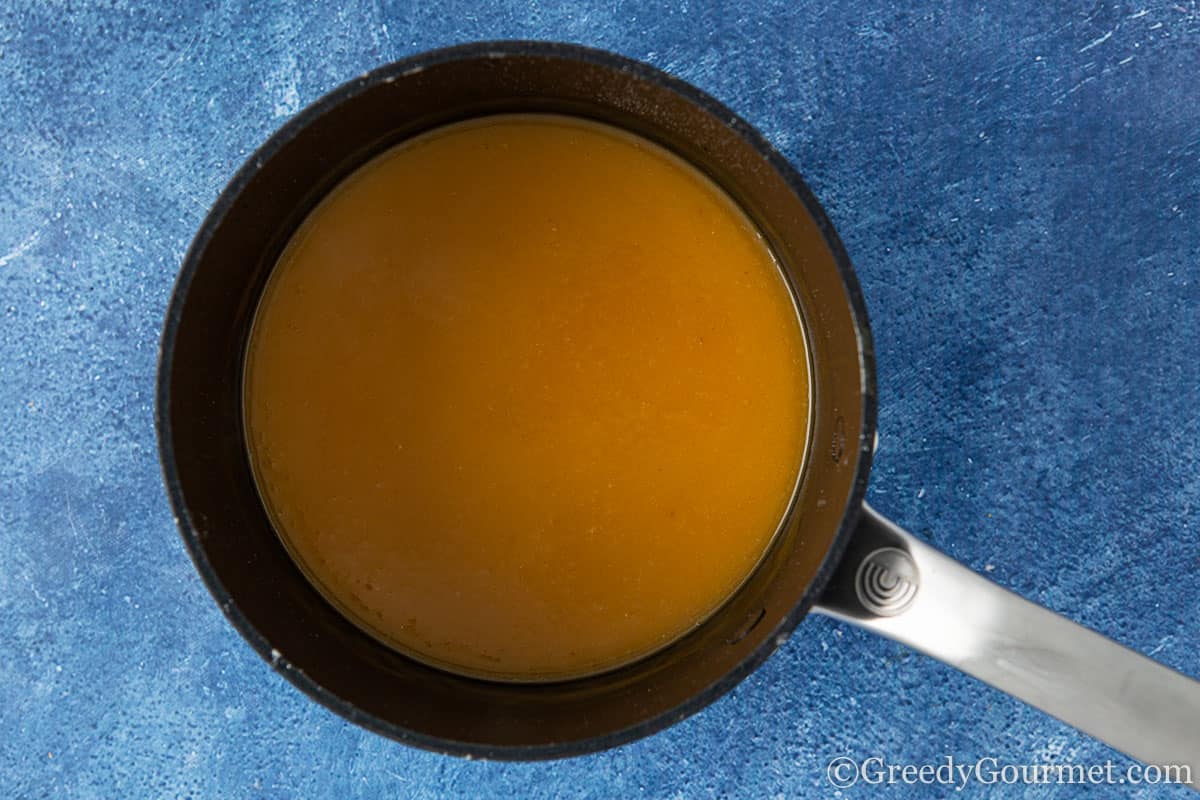 Simple Turkey Gravy | Greedy Gourmet